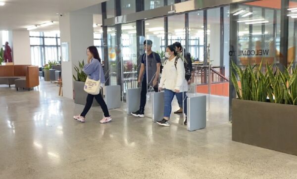 Thư viện thông minh trường Đại Học Việt Đức (VGU Library) | Sao Mai ...