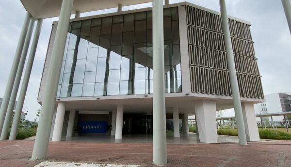 Thư viện thông minh trường Đại Học Việt Đức (VGU Library) | Sao Mai ...